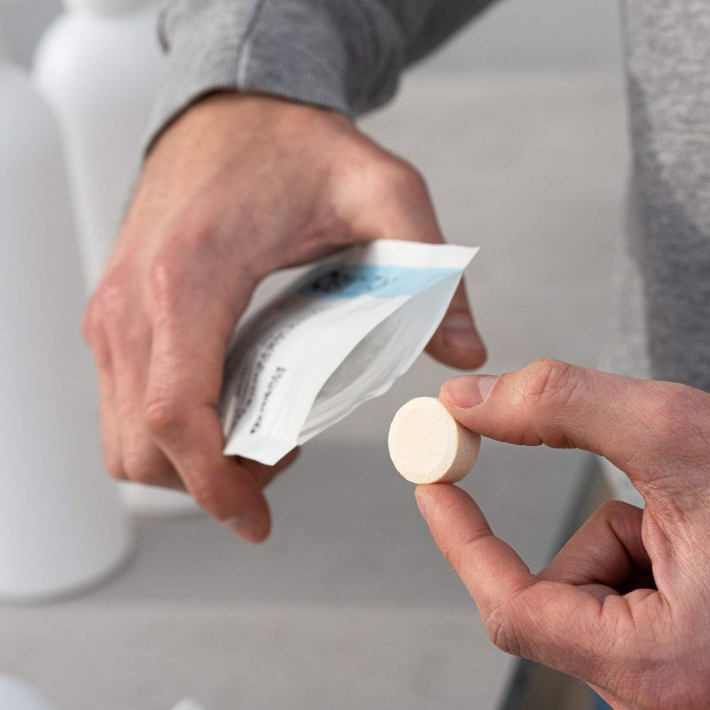 Mobiclean Detergent, Professional Formula For Melamine and Wood, 2 Tablets