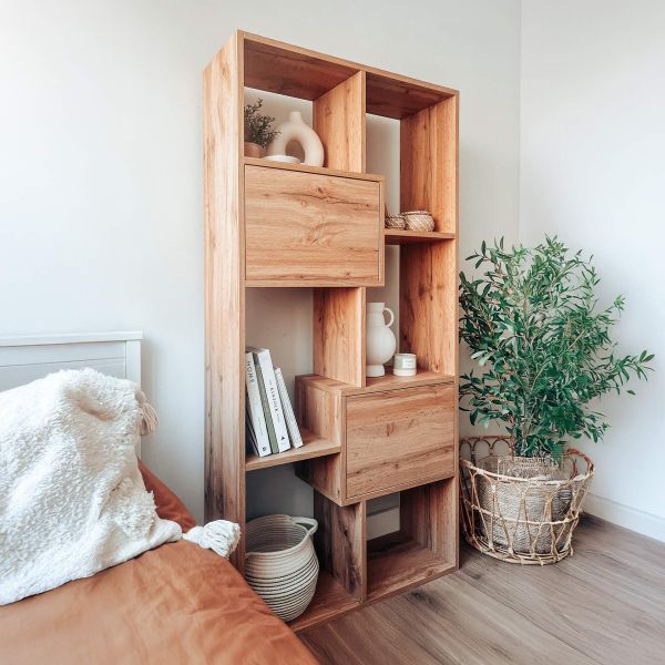 Iacopo XS Bookcase with panel doors (63.31 x 31.5 in), Rustic Oak